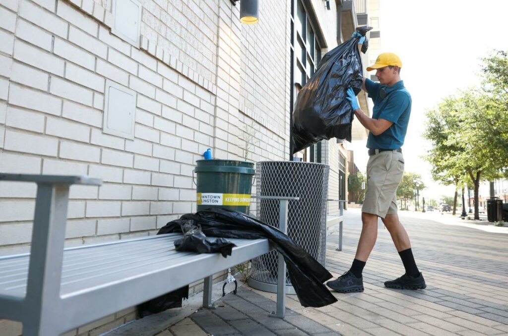 Arlington Ambassadors Pour Hearts into Keeping Downtown Clean, Safe ...